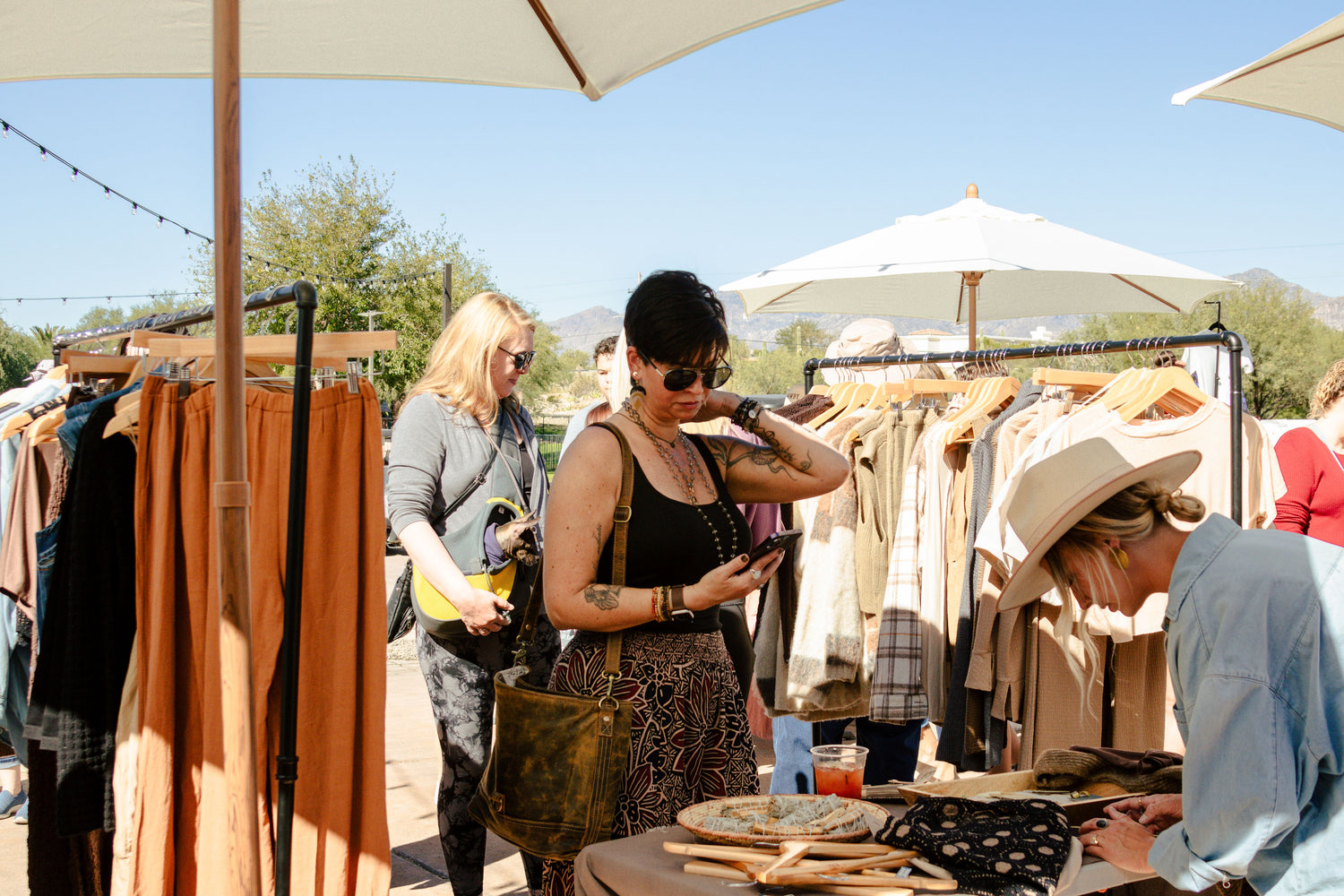 10 Tips for a Successful Pop Up Market – Coyote Collective Boutique